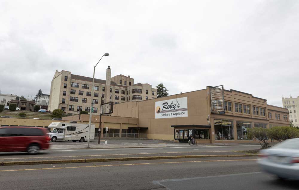 Astoria Library to move into temporary location during renovation ...