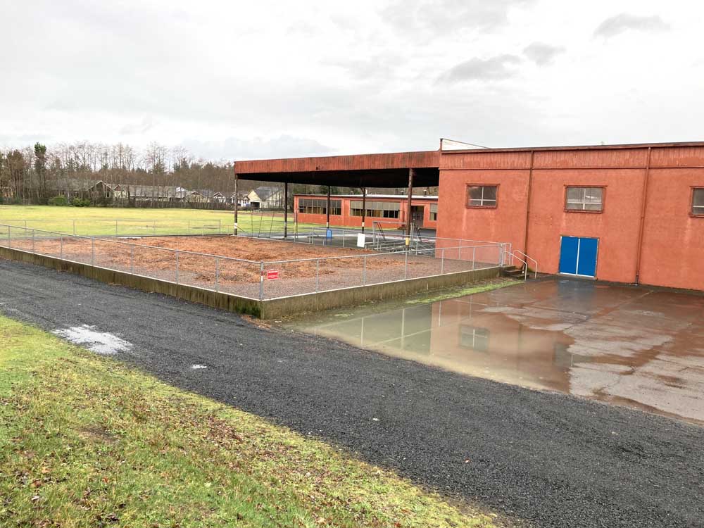 Owner lists former Gearhart elementary school development options ...